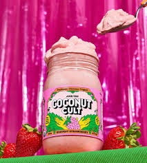 YOGURT THE COCONUT CULT 473ml STRAWBERRY HARVEST – Nature Sante